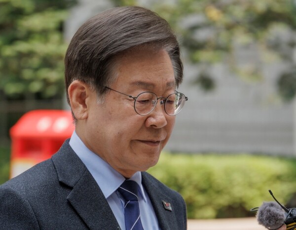 ‘쌍방울 대북송금 이재명 재판부 “재배당 어렵다”